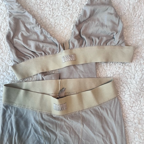 SKIMS | Pants & Jumpsuits | Skims Ribbed Set | Poshmark